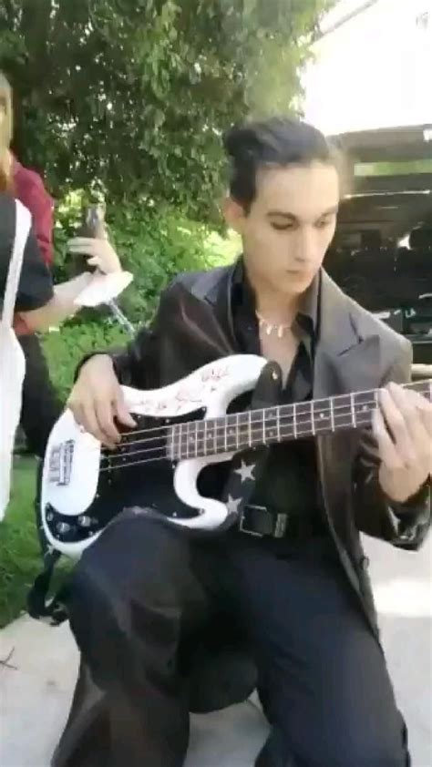 ethan torchio Celebrità