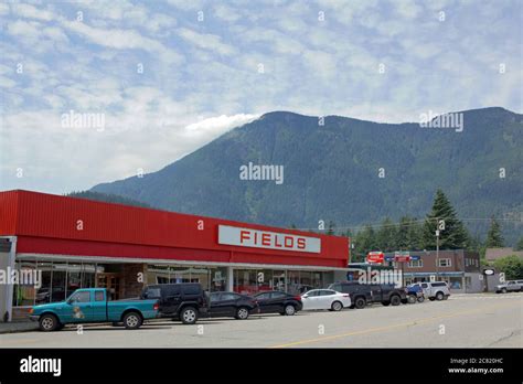 Fields Store Hope British Columbia Canada Stock Photo Alamy