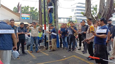 Polisi Gelar Rekonstruksi Kasus Penembakan Gathan Saleh Hilabi Di Jatinegara Okezone Celebrity