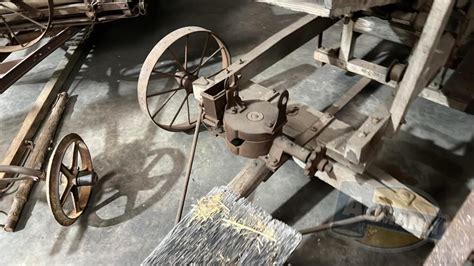 Threshing Machine Aumann Auctions Inc