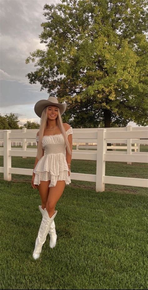 Pin By Peyton Castle On Outfits 2 Country Outfits Country Concert