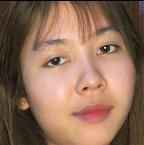 မျက်နှာတွေပူခဲ့ ကွန်မန့်က်ုနိုပ်ကြည့်ပေးနော် May Myat Thu