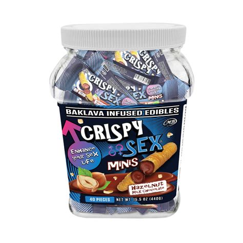 Crispy Sex Minis With Hazelnut Chocolate Cream And Strawberry Cream Cris Crispy Baklava