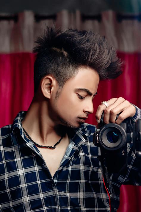 shubham rawat 写真