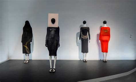 40％割引オレンジ系m女性に人気！ Hussein Chalayan その他 トップスオレンジ系m Otaonarenanejp