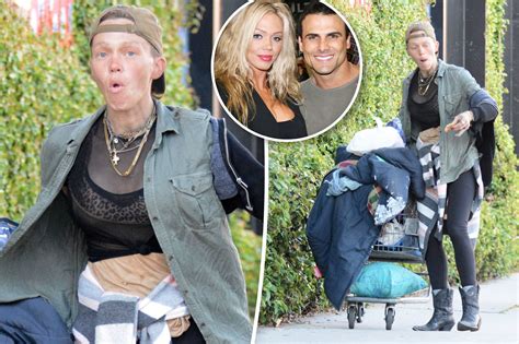 Ex Model Loni Willison Spotted Rummaging Through La Dumpster