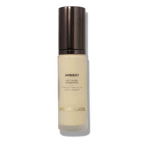 Hourglass Ambient Soft Glow Foundation