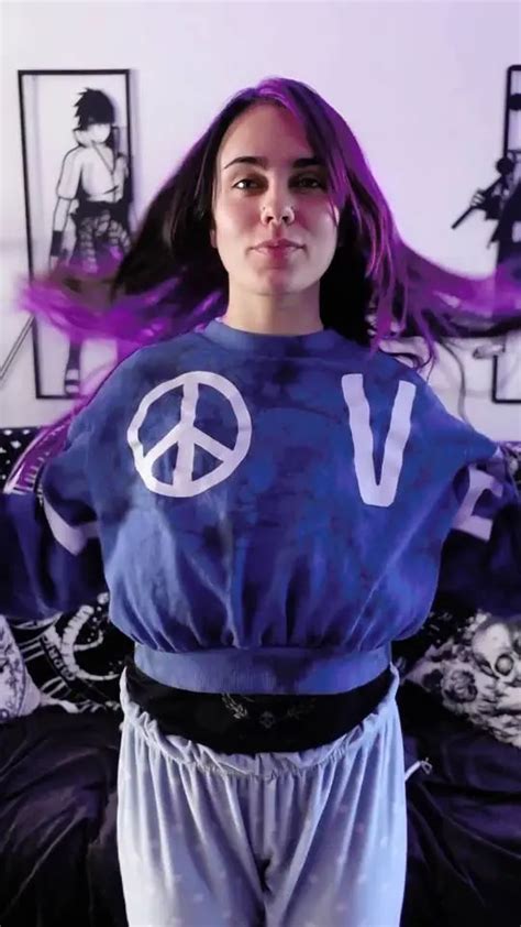 Watch What Happens When I Jump Scrolller