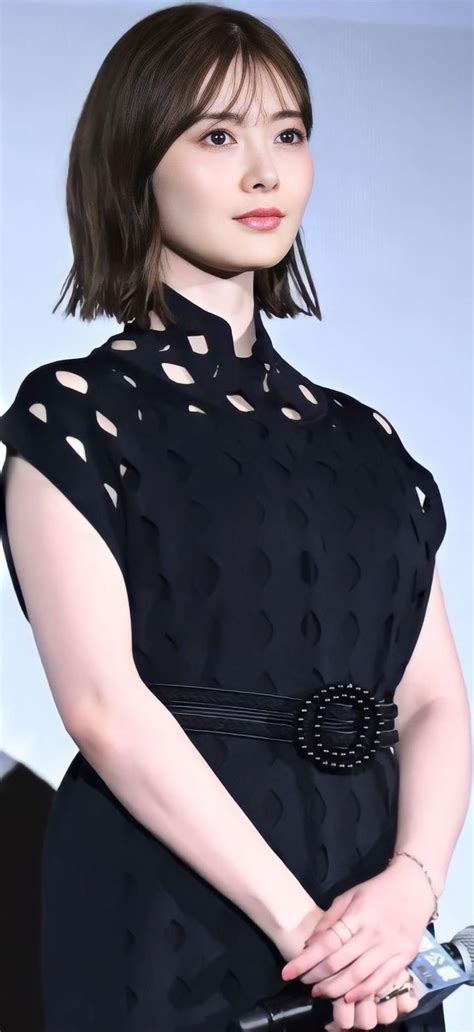 「まいやん」おしゃれまとめの人気アイデア｜pinterest｜里見等【2024】 白石麻衣 女性 見た目