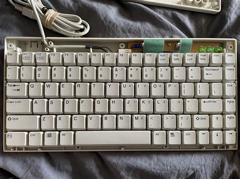 Hello R Keyboards I Recent Purchased This Keyboard At My Local Goodwill And Was Wondering If I