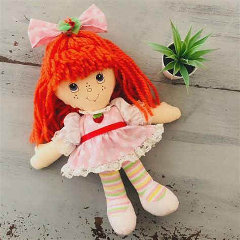 Vintage 1990s Strawberry Shortcake Berrykin Rag Doll Retro