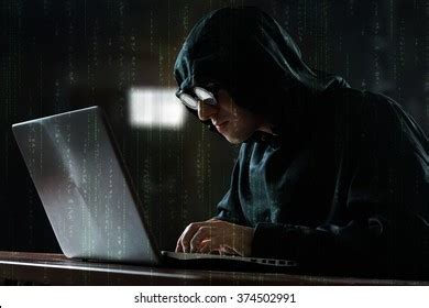 Hundred Rootkit Laptop Royalty Free Images Stock Photos Pictures