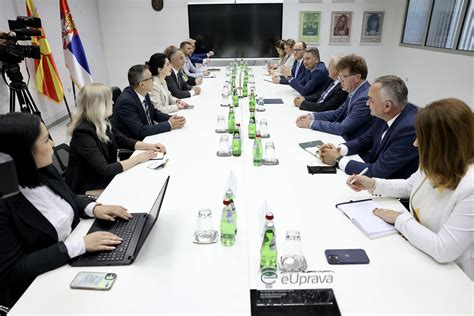 Састанак делегације Републике Србије и делегације Републике Северне Македоније на тему развоја