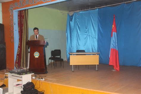 Цогтцэций сумын төрийн албан хаагчдын зөвлөгөөн боллоо