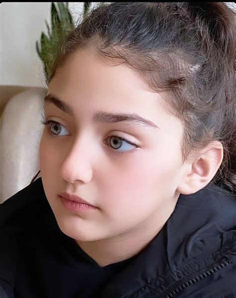 Anahita Hashemzadeh Facebook