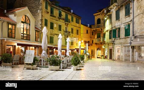 Split Altstadt Cafe Fotos Und Bildmaterial In Hoher Auflösung Alamy