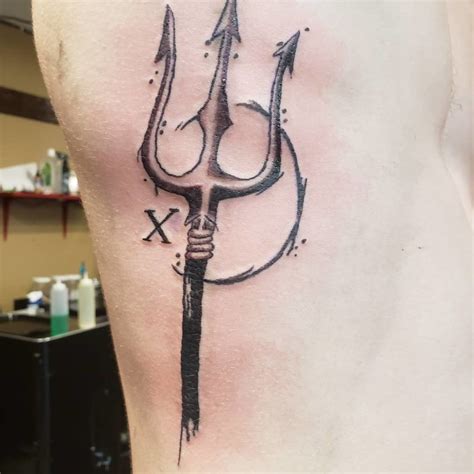 13 Trident Compass Ideas Tattoos For Guys Tattoos Sleeve Tattoos