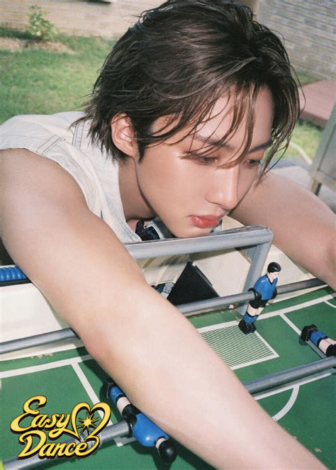 Hui And Kwon Eunbi Easy Dance Concept Photos Kpopping