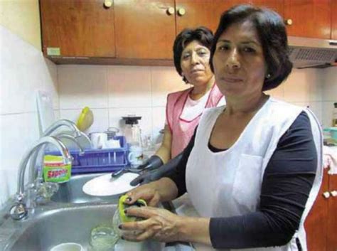 Tres De Cada 10 Amas De Casa Peruanas Nunca Han Tenido Tarjeta De