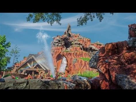 Splash Mountain Classic Theme Song Zip A Dee Doo Dah Song Of The