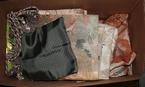 Lot Box Lot Japanese And Chinese Textiles