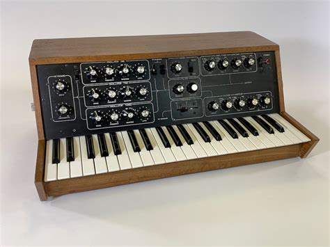 Minimoog Model B Prototype Inspired By Sound