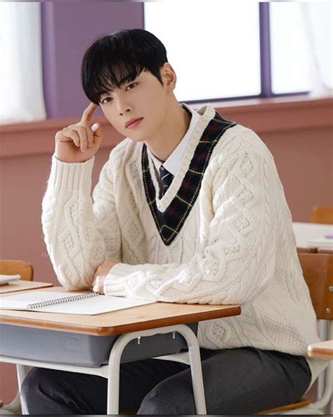 Lee Su Ho True Beauty Cha Eunwoo En 2025 Idées De Selfie Actrice
