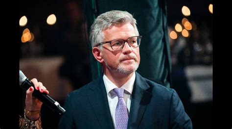 В Twitter осудили Мельника которого не устроили факты о Крыме в немецком учебнике