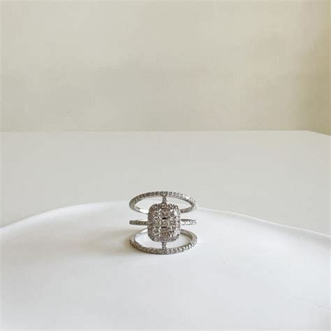 Lily Diamond Ring