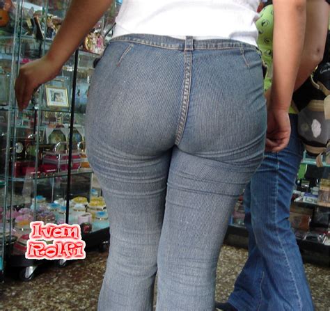 Perfect Milf Ass In Sexy Tight Jeans