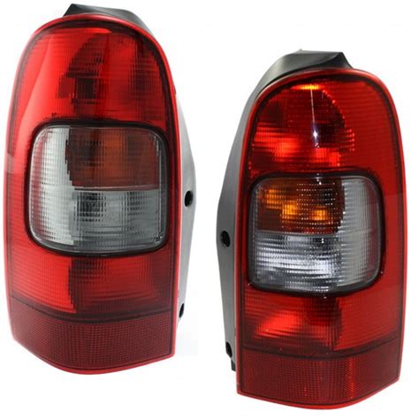 For 1999 2005 Pontiac Montana Tail Light Driver And Passenger Side