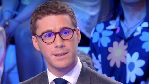 Tpmp Quentin Bataillon Invité De Cyril Hanouna Anne Hidlago Demande Sa Démission