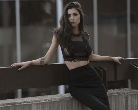 Get The Latest On Leeanna Vamp Star Wars Moon Crash And More
