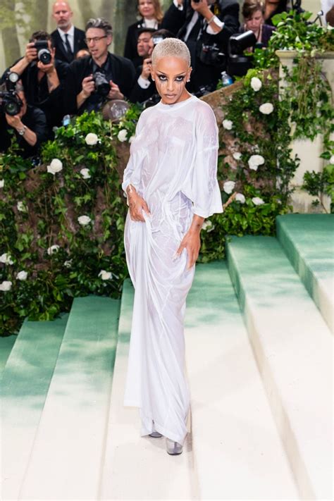 Doja Cat Stuns In Unconventional Met Gala Ensemble Embracing The Theme