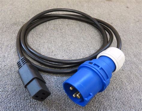 2 5m Iec C19 To Ip44 16a Pce Commando Blue Plug Power Lead Cable