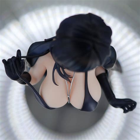 위에서 바라본 요코하마의 모습은 넓은 마음이 대단하게 느겨집니다 아름다운 하우 두 유두가 살며시 가려진 그녀의 마음에 차갑게 느껴지지 않는 이미지가 너무 좋네요