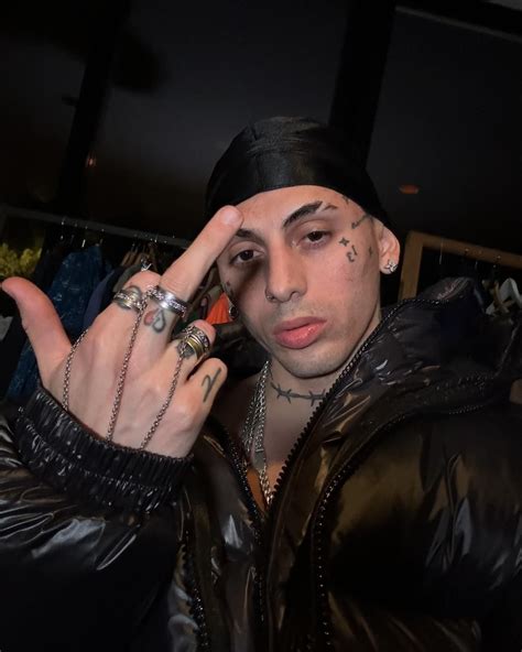 Khea Yf Fotos De Mateo Artistas Famosos Cantantes Imagenes De Cantantes