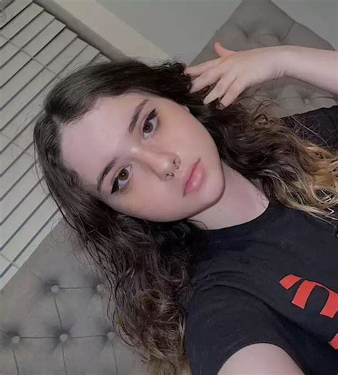 F19 am i’m hot:) : r/amihot
