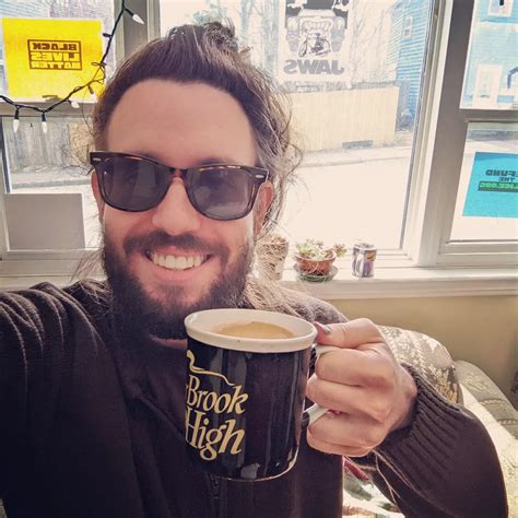 Robert Leamon He They Twitter Instagram Facebook Linktree