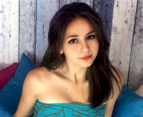 Nailas 23 Y O Woman Xxx Hot Live Cam Sex Show Chat And Webcam Sex