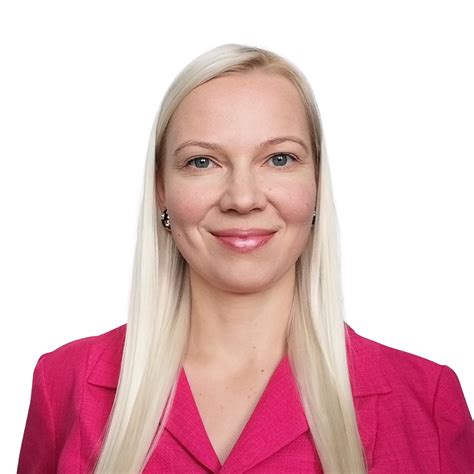 Vivi Wallenius Youtube