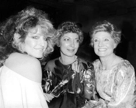Diane Fawcett Walls October 27 1938 October 16 2001