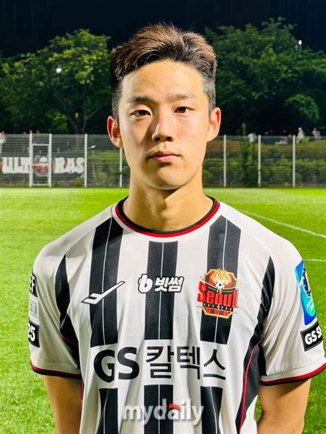 4년 만에 프로 데뷔 서울 박장한결 좋아하는 선수는 데 용 경기 내용 아쉽지만 더 보여주고파 [md현장]