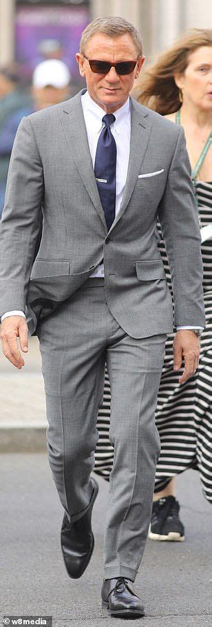 James Bond Grey Suit James Bond Suit Bond Suits Daniel Craig James Bond