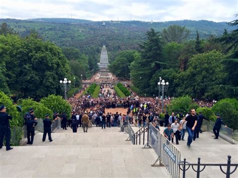 მერია ვაკის პარკის რეაბილიტაციის დაწყებას 2020 ში გეგმავს Netgazeti • ვაკის პარკი • თბილისის