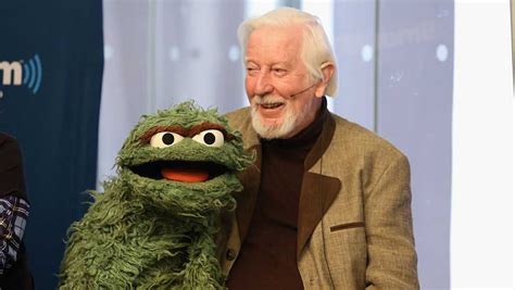 Caroll Spinney Voice Of Sesame Street Characters Big Bird And Oscar