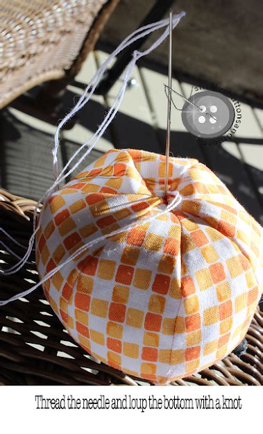 Shellys Buttons And More Pumpkin Patch Pin Cushion Tutorial
