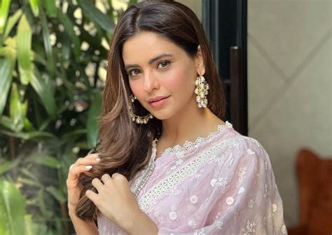 Aamna Sharif In Bathing Suit Is In Love With The Sea — Celebwell