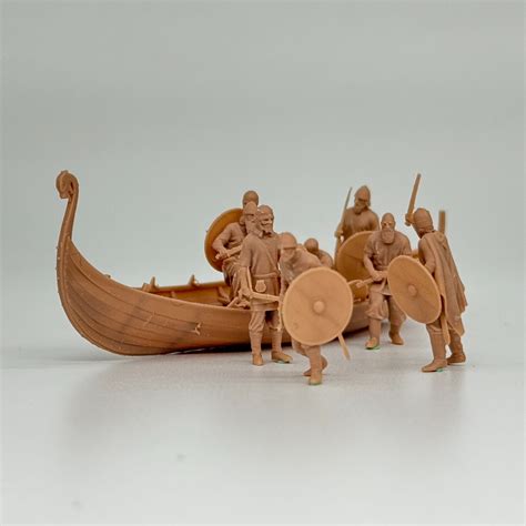 1 72 Scale Resin Model Medieval Viking Warrior And Ship 8 Figures