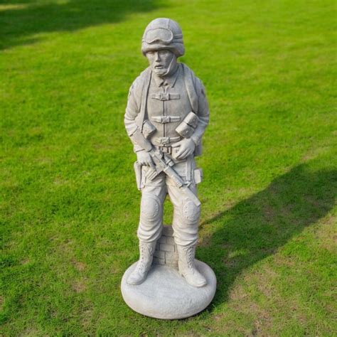 Soldier Memorial Massive Statue Army Rock Man Grave Concrete
